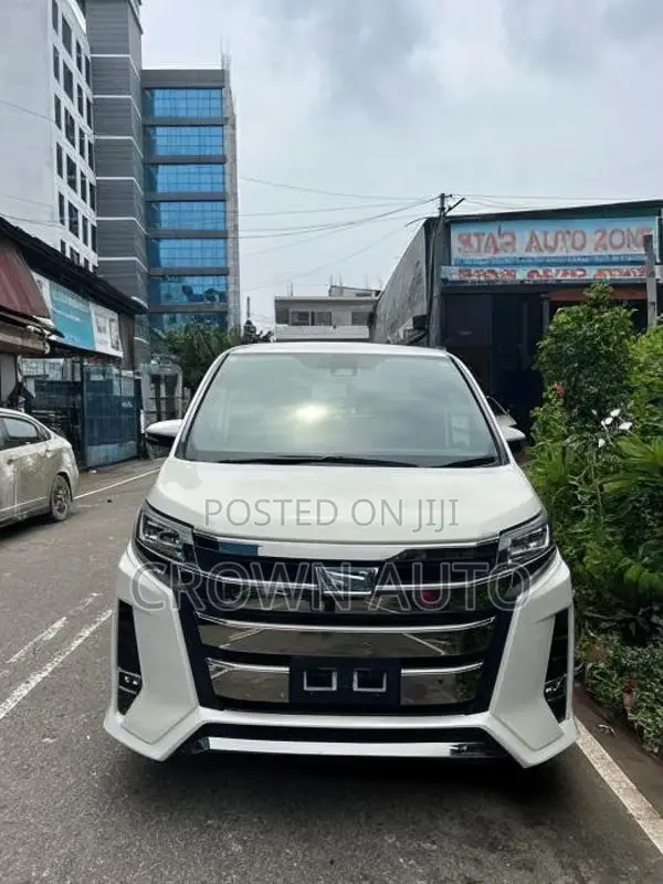 Toyota Noah WXB 2019 in Baridhara - Cars, Crown Auto | Jiji.com.bd